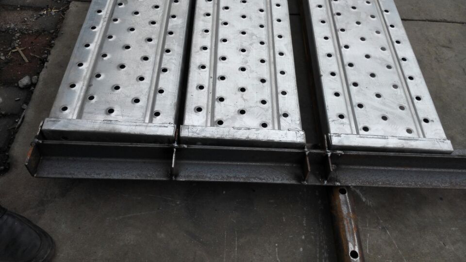 Scaffolding Transom with Half Couplers